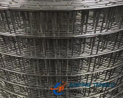 Chine Stainless Steel Welded Wire Mesh Used as Cages for Birds and Mammals. à vendre