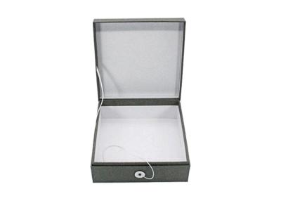 China Square Shaped Paper Craft Gift Box Size 19 * 19* 7.7 CM With Rope Open Type for sale