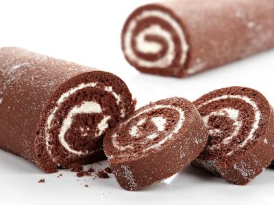 China Commercial Swiss Roll Production Line , Cake Making Equipment For Jam Filled Roll Cake for sale