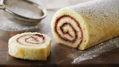 China European Tech Swiss Cake Roll Production Line With 500 KG Capacity Cake Batter Mixer for sale
