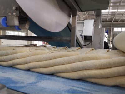 Cina Palla laminata grande capacità della pasta G600 che fa linea per pasticceria congelata Paratha in vendita