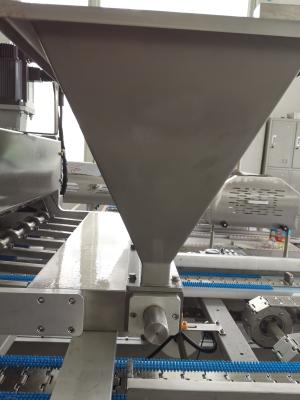 China Durable Servo Cake Depositor Machine With High Flexible And Low Shortage For Cake Line for sale