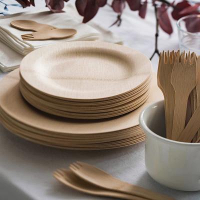 Cina Decorazioni in serie di nozze di alta qualità di bambù rotonda concimabile eliminabile a 7 pollici del piatto in vendita