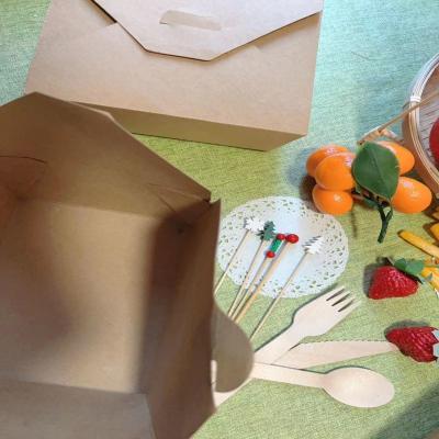 China Customized Disposable Economic Friendly Kraft Paper Food Container Takeout Box With Bamboo Pick Set for sale