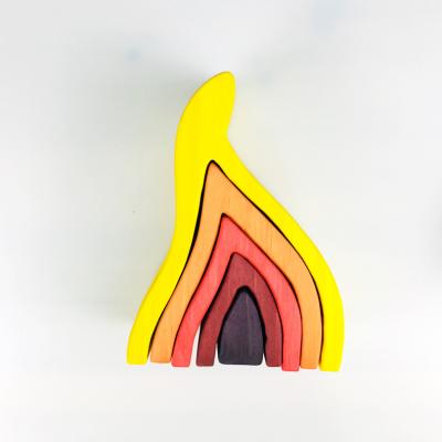 Cina Particelle elementari di legno Toy Geometric Rainbow Building Blocks di Pegdolls in vendita