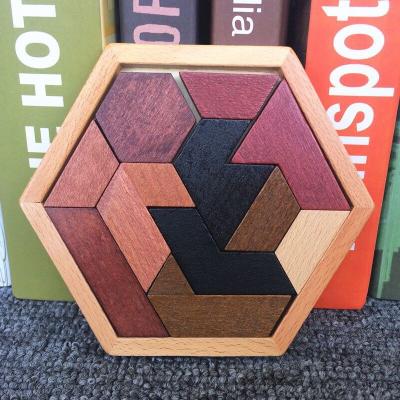 Cina Puzzle di legno esagonali del Montessori dei bambini in vendita