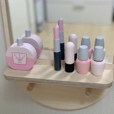Cina Il Montessori portatile Toy Set cosmetico di legno dei bambini ISO9001 in vendita