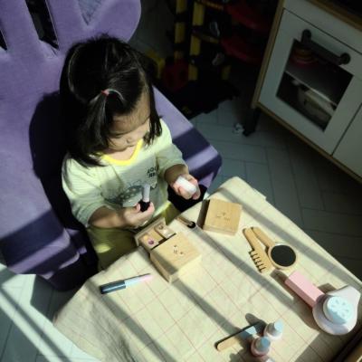 Cina Il Montessori portatile Toy Set cosmetico di legno dei bambini ISO9001 in vendita