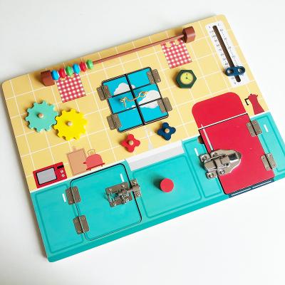 中国 子供の認知の開発の木のMontessoriの活動板 販売のため