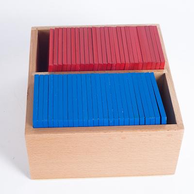 中国 Montessoriの木のアルファベットのたどる板を学んでいる赤ん坊 販売のため