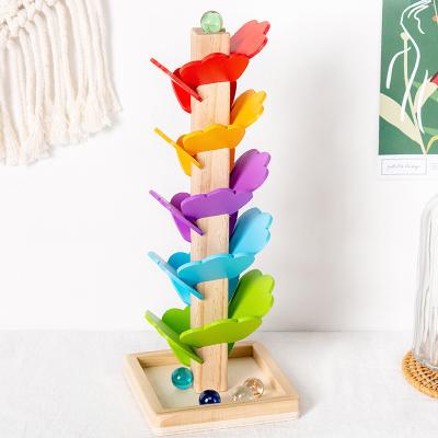 Cina Giocattolo educativo della pista di funzionamento della palla della palla dell'arcobaleno del petalo del bambino di Montessori dell'albero di Toy Children di legno delle particelle elementari per il gi dei bambini in vendita