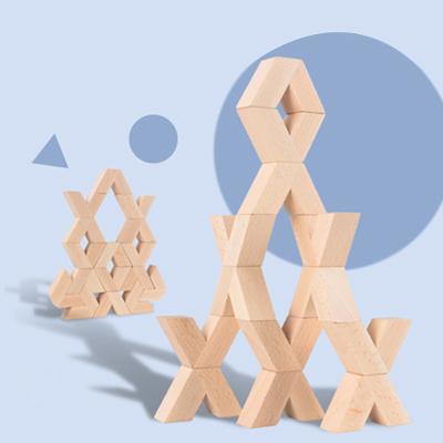 Cina blocchetti d'impilamento educativi di legno di Unpaint Montessori del grande delle particelle elementari 3D di forma di v 16pcs bambino di legno naturale dei giocattoli a in vendita
