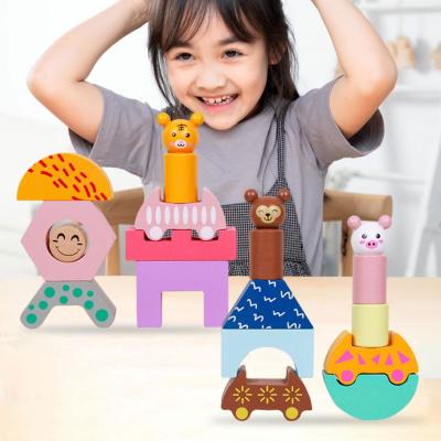 中国 木製の列車のトラックは就学前の幼児のためのDIYの教育おもちゃを形づける 販売のため
