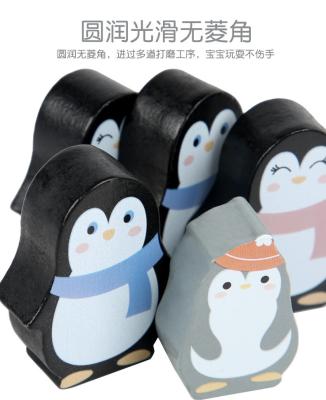 Cina Insegnamento d'equilibratura di Montessori della struttura dei blocchi del pinguino di legno dei giocattoli variopinto in vendita