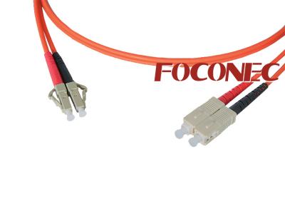 Cina LC UPC - Cavo di toppa a fibra ottica duplex misto dello Sc UPC con lo stivale rosso e nero in vendita