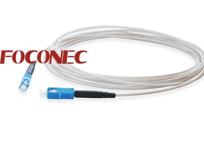 Cina Sc al cavo di toppa a fibra ottica di goccia dello Sc, cavo flessibile bianco per FTTH in vendita