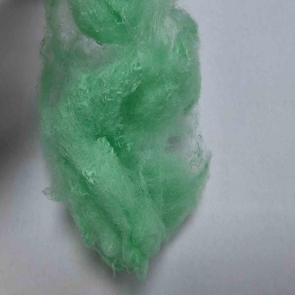 Quality Virgin 2.5D Green Dope Dyed Fiber Recycled PET Polyester Staple Fiber for sale