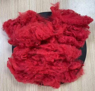 China Recycled Polyester Staple Fiber 1.56D 38mm Bright Red for sale