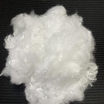 China 1.67D×38mm Premium Triangular Profiled Staple Fiber with Excellent Luster for Yarn & Fabric for sale