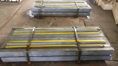 Cina Crassoio ad impatto di acciaio ad alto manganese parti di usura martello per resistenza all'usura in vendita