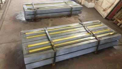 Cina Crassoio ad impatto di acciaio ad alto manganese parti di usura martello per resistenza all'usura in vendita