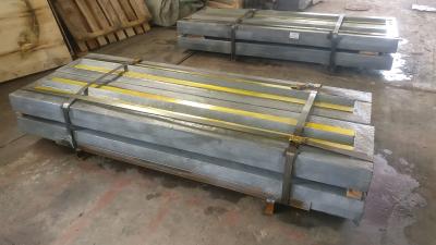 Cina Parti di usura per la frantumazione ad impatto di acciaio ad alto manganese per soluzioni di frantumazione personalizzate in vendita