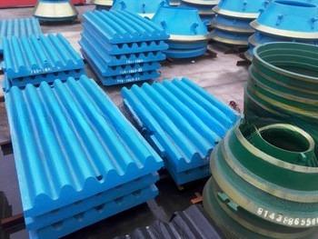 Cina Parti di ricambio per la frantumazione delle mascelle di acciaio ad alto manganese per applicazioni di estrazione di minerali di precisione in vendita