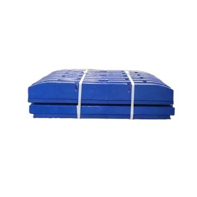 Cina Ricambi per frantumatori di mascelle Piastre di mascelle resistenti all'usura e durevoli per tutto il mondo in vendita