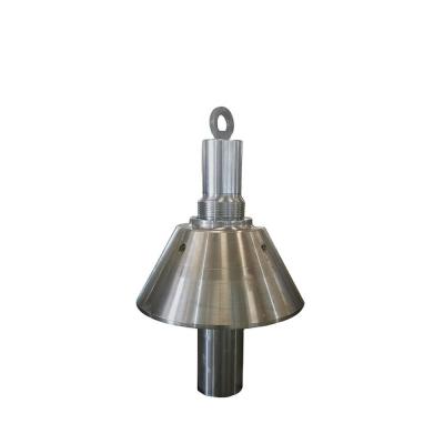 China Cone Crusher Assemblagem do eixo principal Tamanho padrão Rock Wedge para o melhor desempenho à venda