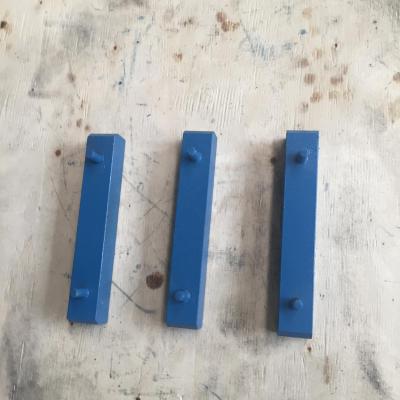 Cina Specificativi standard del cliente VSI pezzi di ricambio per frantumatori a impatto Carbide Back up Tip Set CV129 in vendita