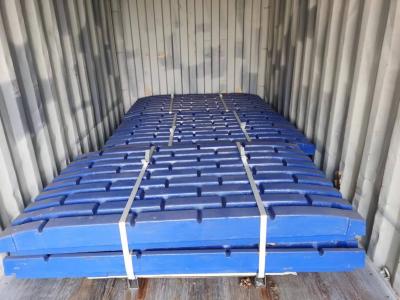 China Verbreker van de kaak met draagbare onderdelen Verhuizende platte kaken voor de mijnbouw van erts Te koop