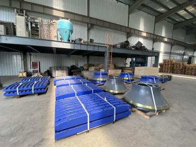 Cina Placca a maglia ad alto manganese per frantumatore a maglia basata su disegni e trattamento superficiale in vendita