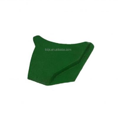 China Placa de desgaste superior/inferior para triturador de cone VSI peças sobressalentes fundição de borrada processo de rosca de perfuração à venda