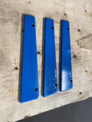 China 100 kg VSI Steenkegelcrusher slijtage onderdelen Proefplaat voor mijnbouw Kegelcrusher Deburring Te koop