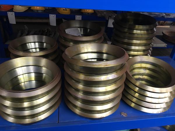 Quality EN124 Standard Ore Stone Mining Operation Multi Cylinder Cone Crusher Parts for sale