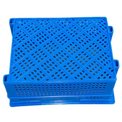 China Durable PP Material Plastic Crate with Customized Color and Mesh Dislocation Design for sale