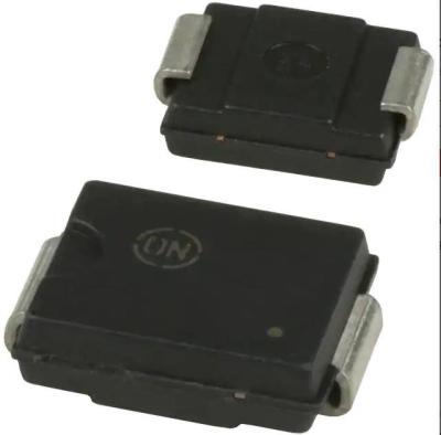 Cina SZ1SMC26AT3G 42,1 V Morsetto 35,6 A Ipp Tvs Diodo A montaggio superficiale SMC in vendita