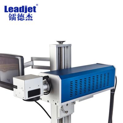 China Touch Screen fliegende CO2-Laser-Markierungs-Maschine 30W für hartes Kunststoffrohr zu verkaufen