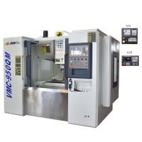 China Fully Enclosed Precision CNC Machining Center BT40 Spindle Long Worktable for sale
