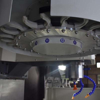 China 3 as Verticaal CNC Machinaal bewerkend Centrum 500mm z-hoge precisie van de As de Sterke Starheid Te koop