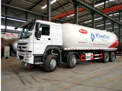 Cina Camion cisterna di Sinotruk HOWO 35.5m3 GPL, camion di consegna del gas di GPL per la cottura del gas in vendita