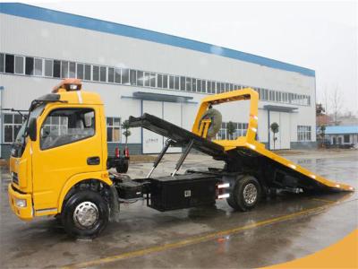 China 4X2 kleine Flatbed Slepenvrachtwagen 3 Ton 2 Assen 6 Goedgekeurde Wielen voor CCC van Sinotruk HOWO Te koop