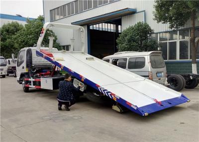 Cina Piccolo camion di rimorchio di ISUZU 4x2, 6 ruote camion di demolitore a base piatta da 3 tonnellate per due/tre automobili in vendita