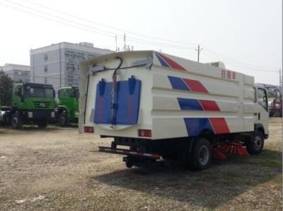 Cina Acqua del camion della spazzatrice stradale degli assi dell'euro II RHD 2 che conserva tipo bagnato macchina di pulizia della via in vendita