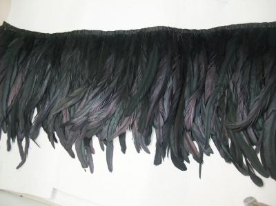 Cina Cane di gallo nero, piuma di gallo con nastri di raso e piuma di pollo in vendita