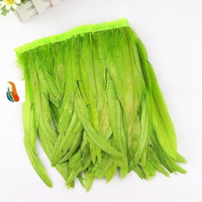 Cina 10-12 pollici di gallo Coque Piuma Frange Trim con nastro satinato in vendita