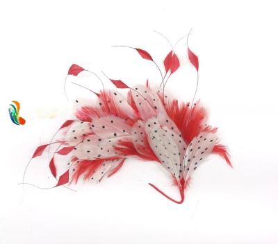 Cina Decorazione di festa colorata Piuma di cocco e piuma di oca montata con accessori in filo in vendita