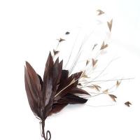China Wedding Decor Essential Zig Zag Coque Feather Flower Mount with Wire Accessory for sale