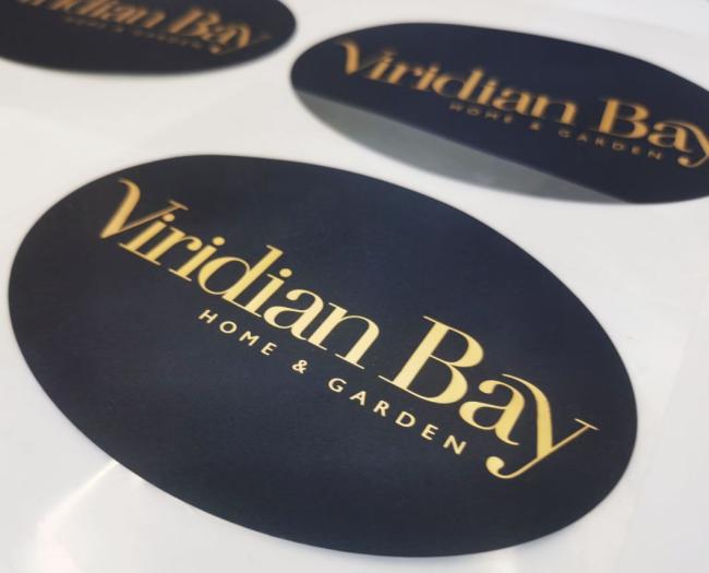 PE/PP/PVC/Pet/Vinyl Die Cut Roll Sticker Self Adhesive Label Glossy Roll Packaging Printing Custom Blank Self Adhesive Thermal Transfer Paper Roll Sticker