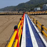 China Assembled Floating Water Platform HDPE Custom Water Activity Deck 80m-300m Circumference for sale